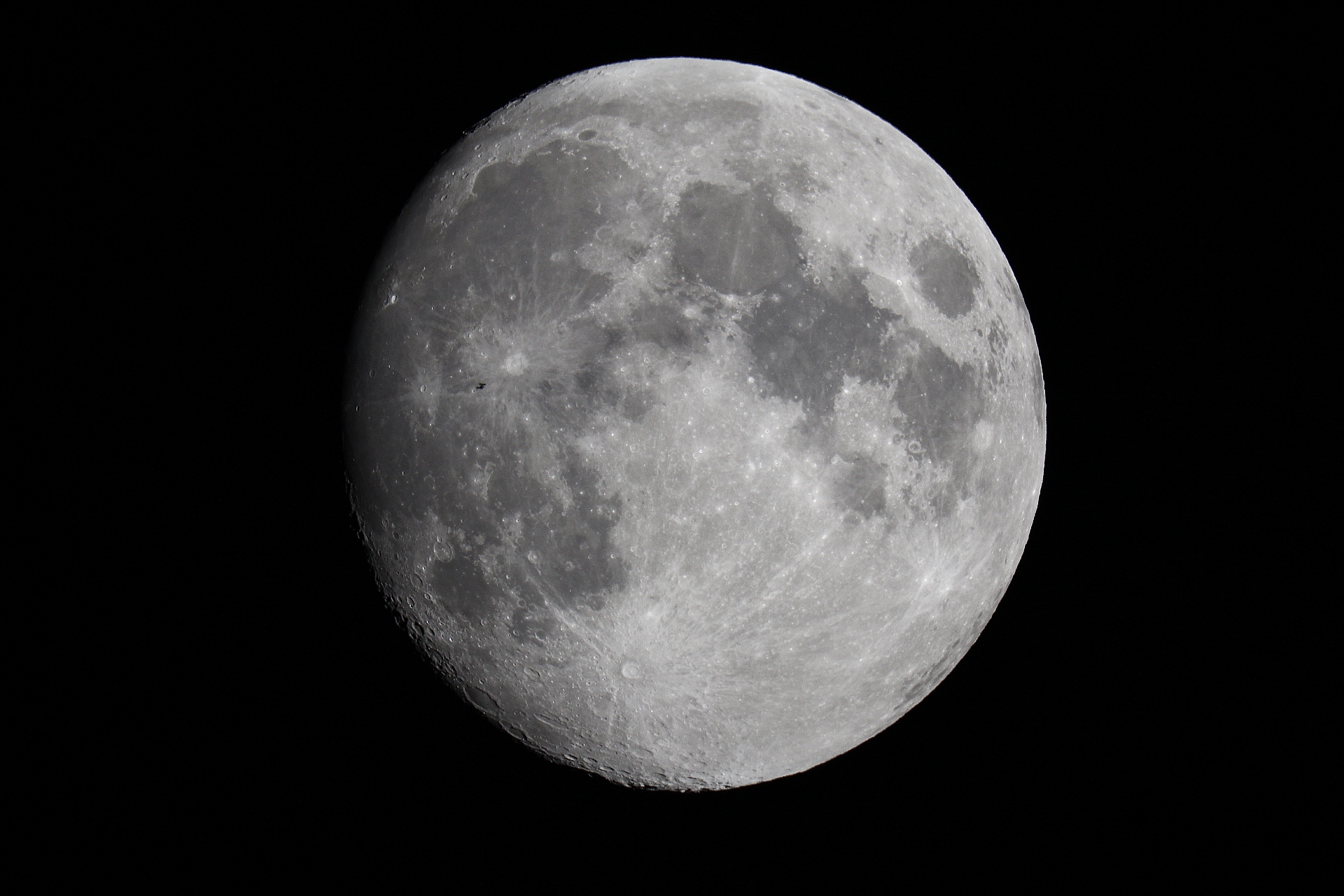 Premieră în România: ISS peste Lună! – Șonka Adrian – astronomie